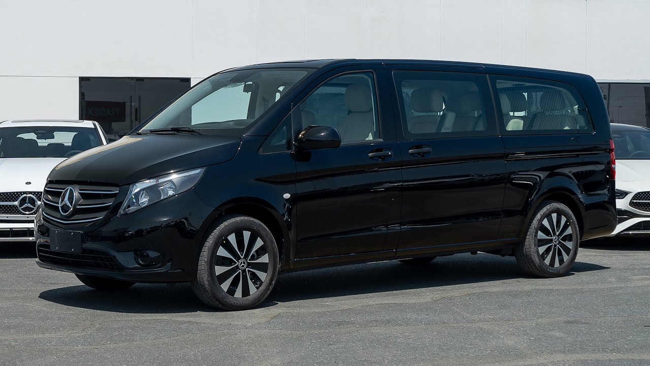 Mercedes-Benz Vito Business Edition 2.0L Petrol 2024 – CarandX